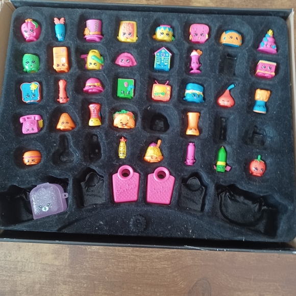 Shopkins | Accessories | Shopkins Limited Edition Neon Set Mystery ...